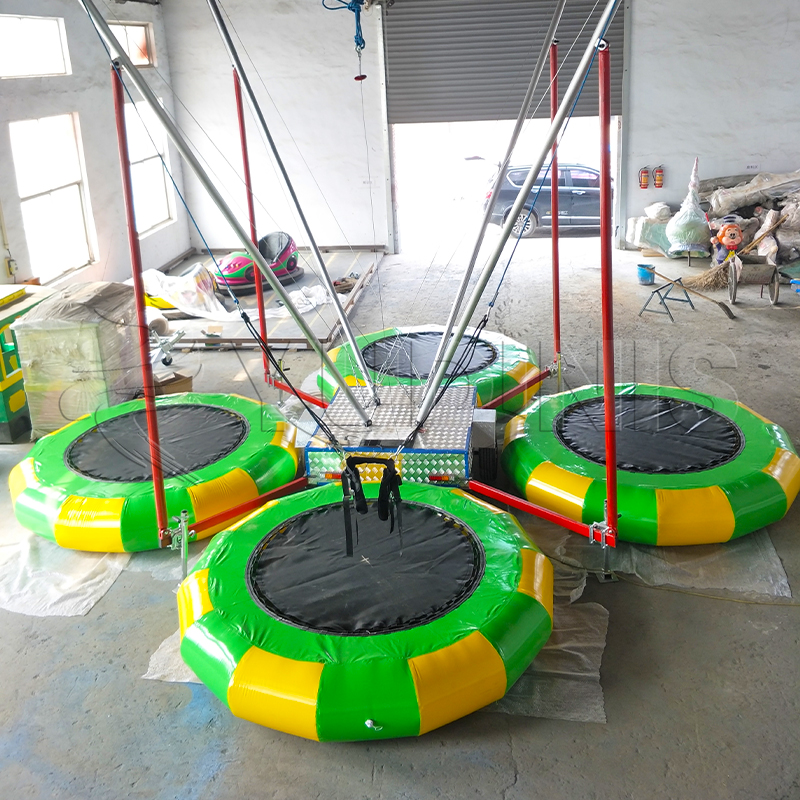 Inflatable 4-person Trampoline Bungee - Amusement equipment supplier